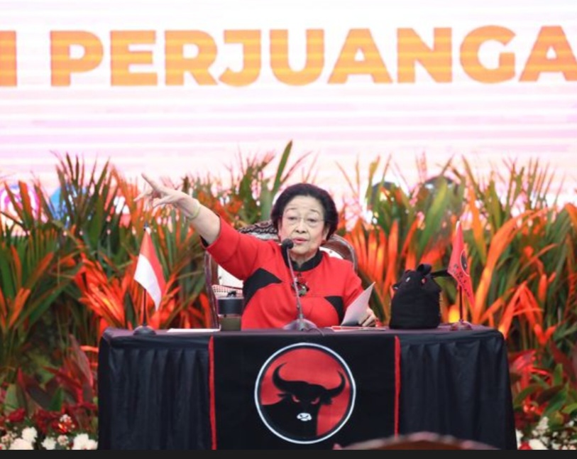 Panas..! Megawati Larang Kepala Daerah PDIP Ikut Retret di Magelang, Wamendagri ; Kami Tunggu ...